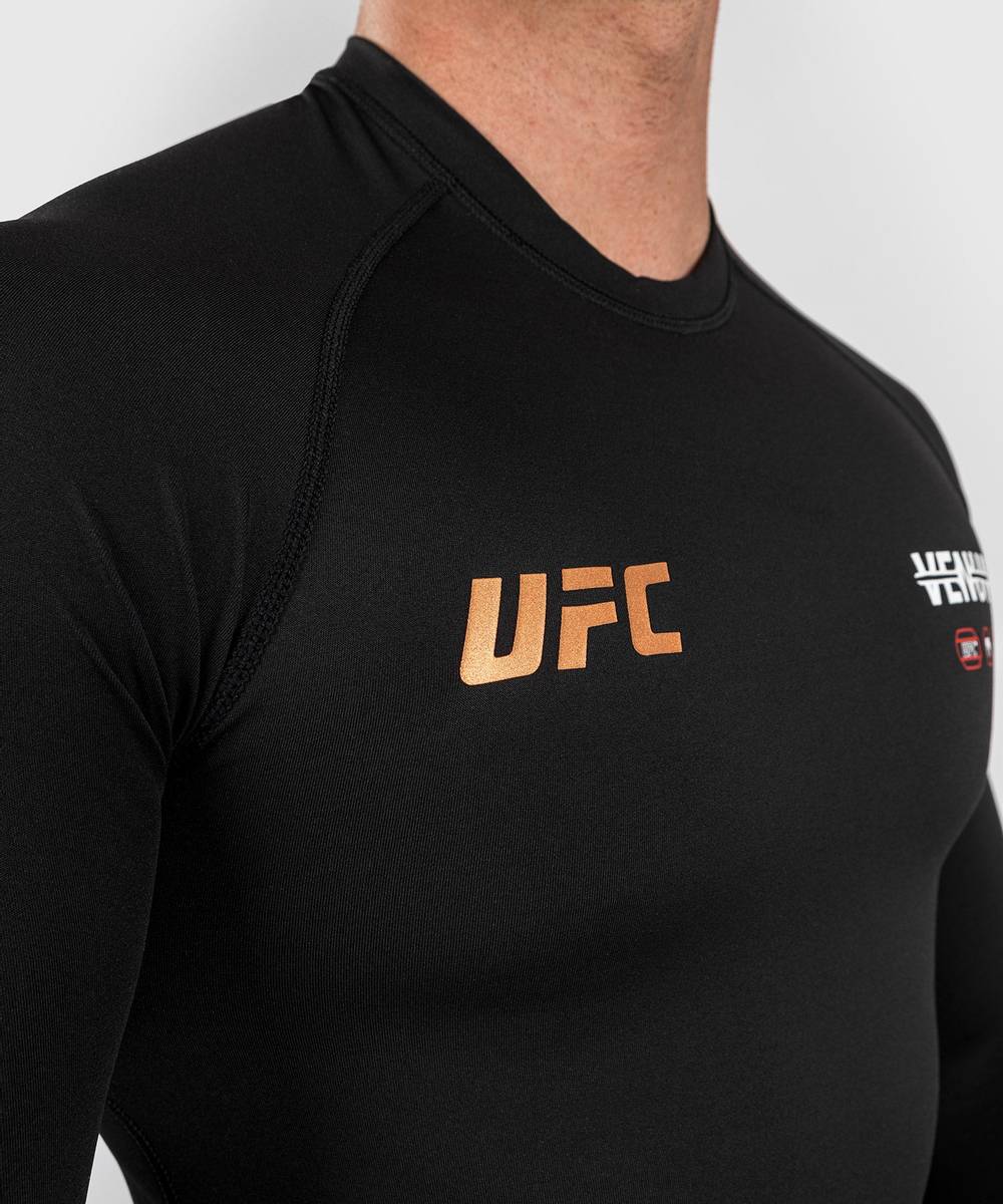 VENUM UFC ADRENALINE kompresjonstrøye med lang arm . Svart - CombatStore.no