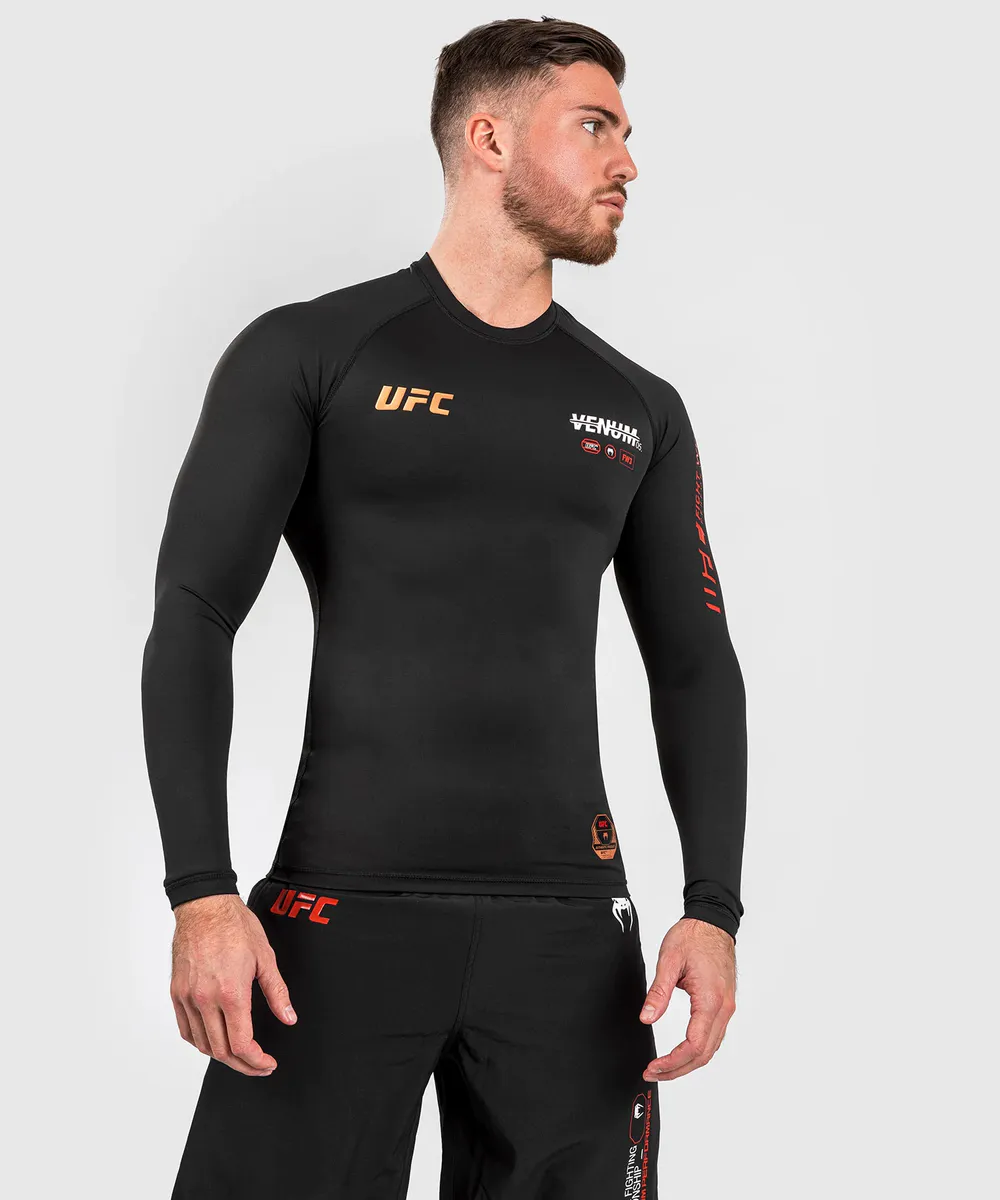 VENUM UFC ADRENALINE kompresjonstrøye med lang arm . Svart - CombatStore.no